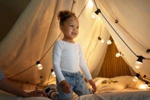 How to build a fort with your kids - Amazing Explorers Academy